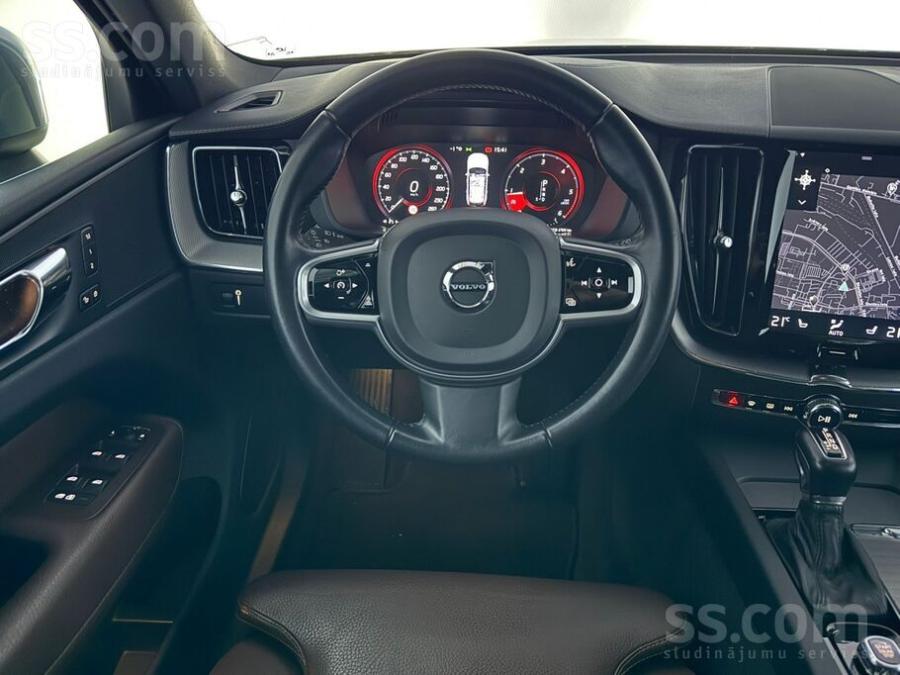 Blue Volvo XC60 2019 in Riga, with an engine capacity of 2.00 L and mileage of 158 thousand km for 26490 €, photo 9 on AUTOMOTO.COM.LV