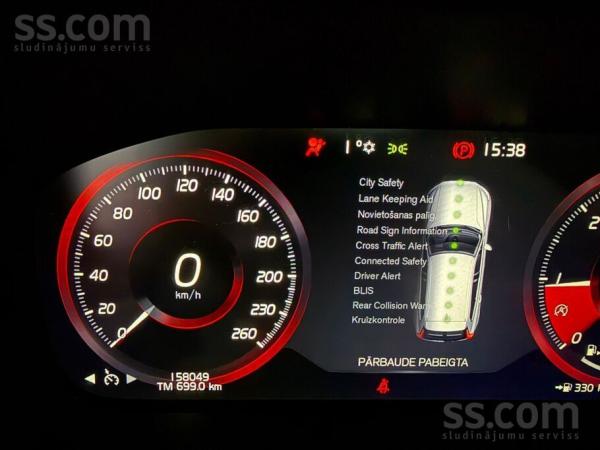 Zils Volvo XC60 2019 Rīga, ar dzinēja tilpumu 2.00 L un nobraukumu 158 tūkst. km par 26490 €, foto 10 vietnē AUTOMOTO.COM.LV