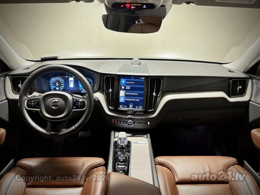 Blue Volvo XC60 2019 in Tallinn, with an engine capacity of 2.00 L and mileage of 99 thousand km for 33800 €, photo 13 on AUTOMOTO.COM.LV