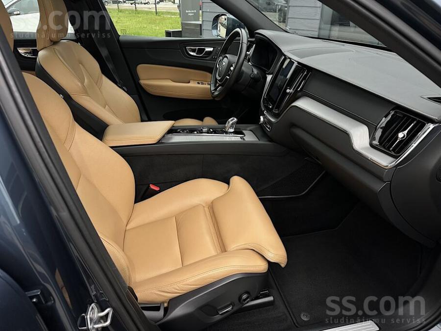 Zils Volvo XC60 2019 Jelgava, ar dzinēja tilpumu 2.00 L un nobraukumu 199 tūkst. km par 24500 €, foto 8 vietnē AUTOMOTO.COM.LV