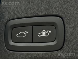 Zils Volvo XC60 2019 Jelgava, ar dzinēja tilpumu 2.00 L un nobraukumu 199 tūkst. km par 24500 €, foto 14 vietnē AUTOMOTO.COM.LV
