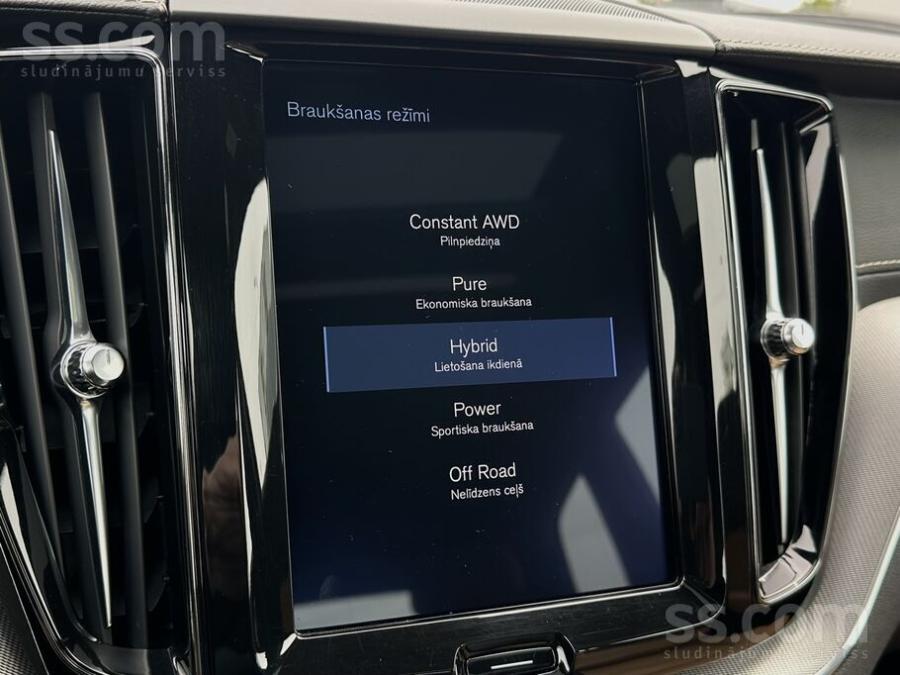 Zils Volvo XC60 2019 Jelgava, ar dzinēja tilpumu 2.00 L un nobraukumu 199 tūkst. km par 24500 €, foto 20 vietnē AUTOMOTO.COM.LV