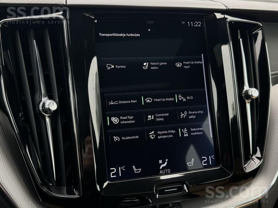 Zils Volvo XC60 2019 Jelgava, ar dzinēja tilpumu 2.00 L un nobraukumu 199 tūkst. km par 24500 €, foto 22 vietnē AUTOMOTO.COM.LV