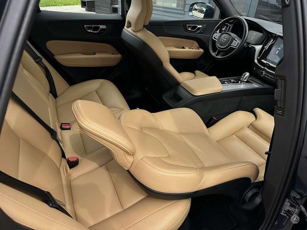Zils Volvo XC60 2019 Šauļi, ar dzinēja tilpumu 1.97 L un nobraukumu 199 tūkst. km par 23400 €, foto 10 vietnē AUTOMOTO.COM.LV