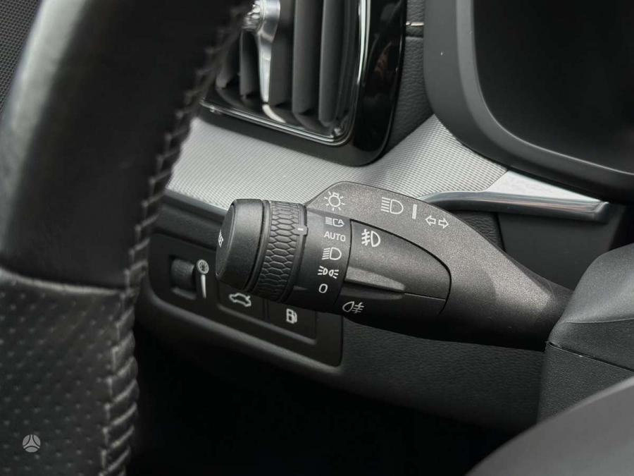 Zils Volvo XC60 2019 Šauļi, ar dzinēja tilpumu 1.97 L un nobraukumu 199 tūkst. km par 23400 €, foto 28 vietnē AUTOMOTO.COM.LV