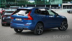 Blue Volvo XC60 2019 in Riga, with an engine capacity of 2.00 L and mileage of 250 thousand km for 19950 €, photo 6 on AUTOMOTO.COM.LV