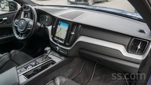 Blue Volvo XC60 2019 in Riga, with an engine capacity of 2.00 L and mileage of 250 thousand km for 19950 €, photo 14 on AUTOMOTO.COM.LV