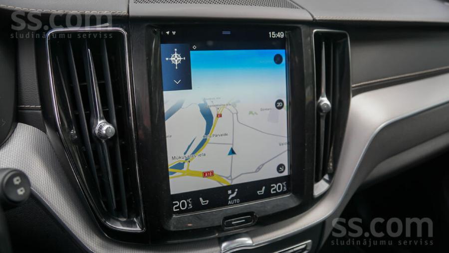 Blue Volvo XC60 2019 in Riga, with an engine capacity of 2.00 L and mileage of 250 thousand km for 19950 €, photo 23 on AUTOMOTO.COM.LV