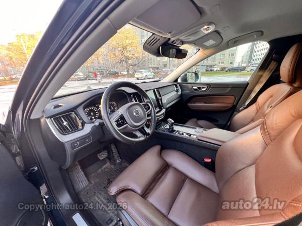 Blue Volvo XC60 2019 in Tallinn, with an engine capacity of 2.00 L and mileage of 61 thousand km for 28750 €, photo 10 on AUTOMOTO.COM.LV