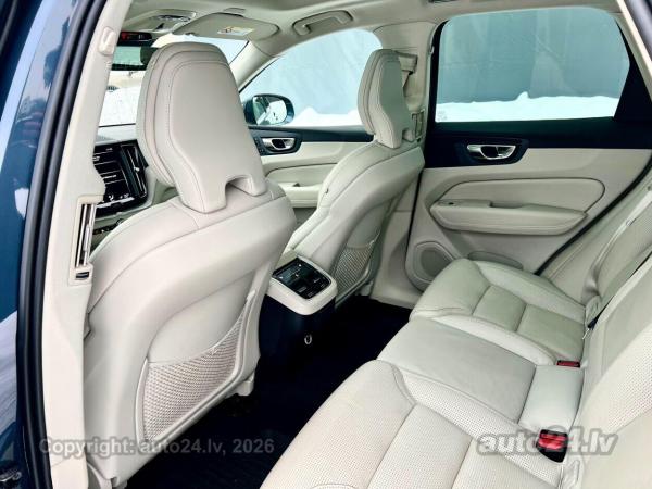 Zils Volvo XC60 2020 Tallina, ar dzinēja tilpumu 2.00 L un nobraukumu 101 tūkst. km par 30999 €, foto 9 vietnē AUTOMOTO.COM.LV