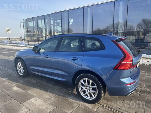 Blue Volvo XC60 2020 in Riga, with an engine capacity of 2.00 L and mileage of 69 thousand km for 28900 €, photo 2 on AUTOMOTO.COM.LV