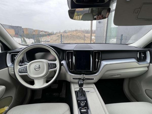 Zils Volvo XC60 2020 Klaipėda, ar dzinēja tilpumu 2.00 L un nobraukumu 129 tūkst. km par 21300 €, foto 7 vietnē AUTOMOTO.COM.LV