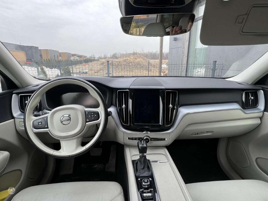 Zils Volvo XC60 2020 Klaipėda, ar dzinēja tilpumu 2.00 L un nobraukumu 129 tūkst. km par 21300 €, foto 8 vietnē AUTOMOTO.COM.LV