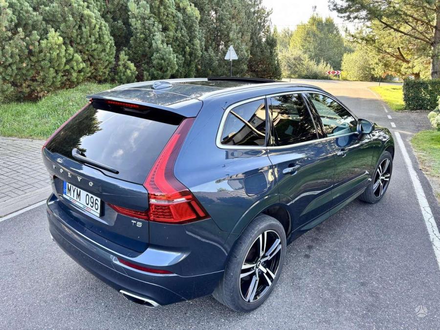 Blue Volvo XC60 2020 in Vilnius, with an engine capacity of 2.00 L and mileage of 90 thousand km for 25400 €, photo 4 on AUTOMOTO.COM.LV