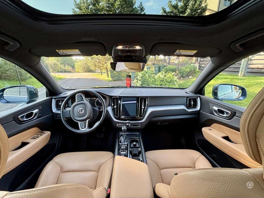Blue Volvo XC60 2020 in Vilnius, with an engine capacity of 2.00 L and mileage of 90 thousand km for 25400 €, photo 10 on AUTOMOTO.COM.LV