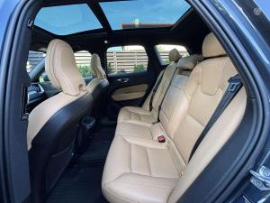 Blue Volvo XC60 2020 in Vilnius, with an engine capacity of 2.00 L and mileage of 90 thousand km for 25400 €, photo 17 on AUTOMOTO.COM.LV