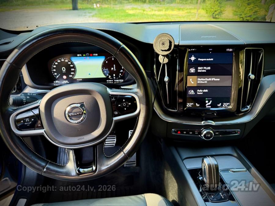 Zils Volvo XC60 2020 Pērnava, ar dzinēja tilpumu 2.00 L un nobraukumu 145 tūkst. km par 3 €, foto 17 vietnē AUTOMOTO.COM.LV