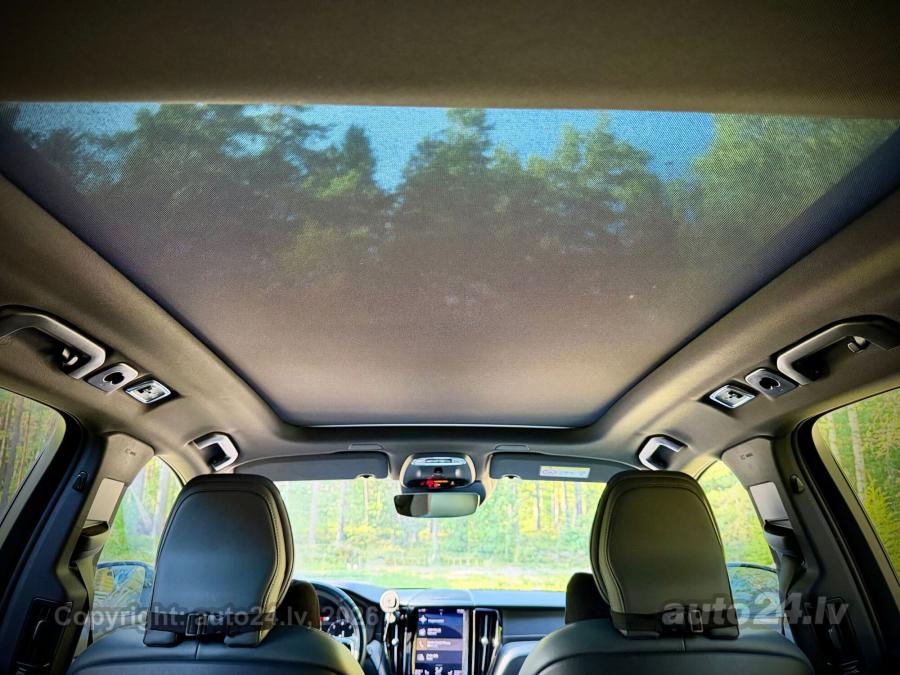 Zils Volvo XC60 2020 Pērnava, ar dzinēja tilpumu 2.00 L un nobraukumu 145 tūkst. km par 3 €, foto 18 vietnē AUTOMOTO.COM.LV