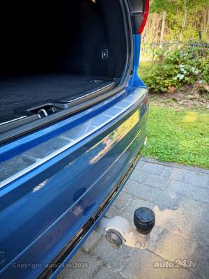 Zils Volvo XC60 2020 Pērnava, ar dzinēja tilpumu 2.00 L un nobraukumu 145 tūkst. km par 3 €, foto 30 vietnē AUTOMOTO.COM.LV