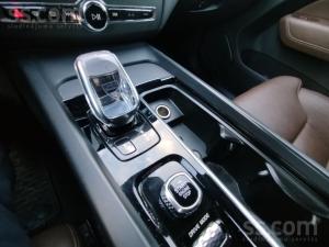 Zils Volvo XC60 2020 Rīga, ar dzinēja tilpumu 2.00 L un nobraukumu 225 tūkst. km par 18500 €, foto 18 vietnē AUTOMOTO.COM.LV