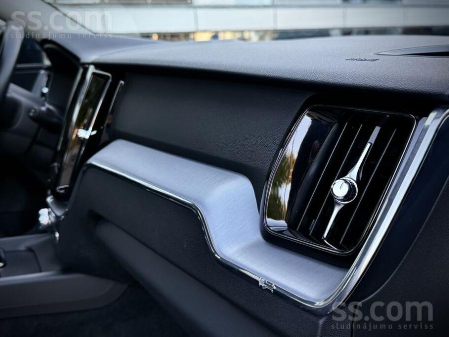 Zils Volvo XC60 2021 Rīga, ar dzinēja tilpumu 2.00 L un nobraukumu 226 tūkst. km par 22500 €, foto 21 vietnē AUTOMOTO.COM.LV
