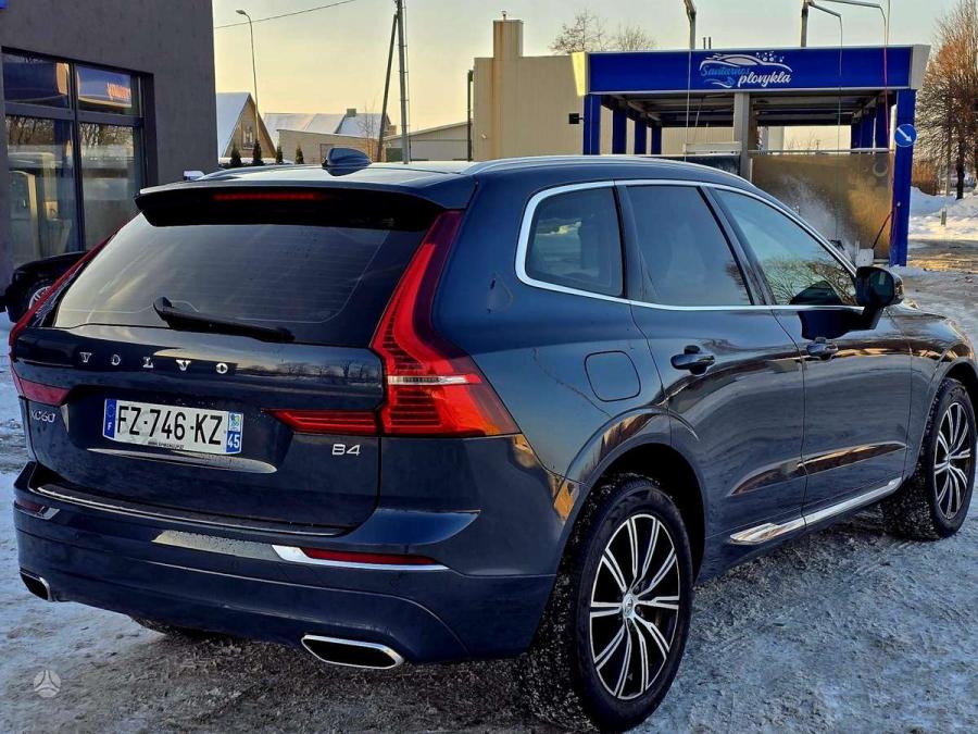 Blue Volvo XC60 2021 in Taurage, with an engine capacity of 1.97 L and mileage of 250 thousand km for 20500 €, photo 7 on AUTOMOTO.COM.LV