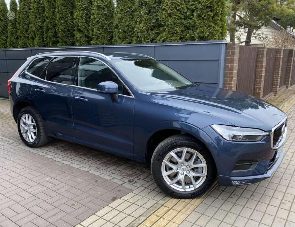 Blue Volvo XC60 2021 in Marijampole, with an engine capacity of 1.97 L and mileage of 112 thousand km for 25499 €, photo 1 on AUTOMOTO.COM.LV