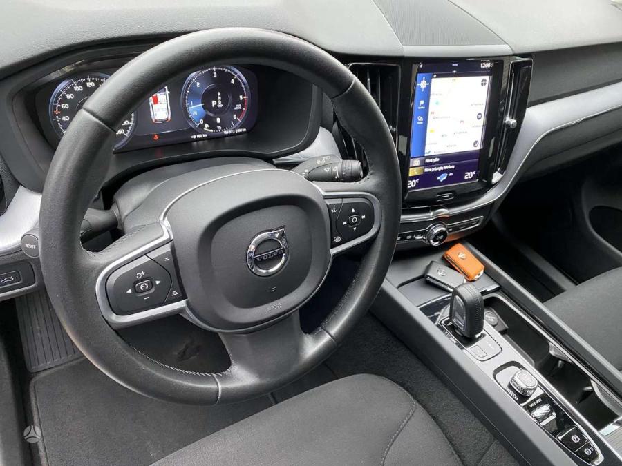 Zils Volvo XC60 2021 Marijampole, ar dzinēja tilpumu 1.97 L un nobraukumu 112 tūkst. km par 25499 €, foto 18 vietnē AUTOMOTO.COM.LV