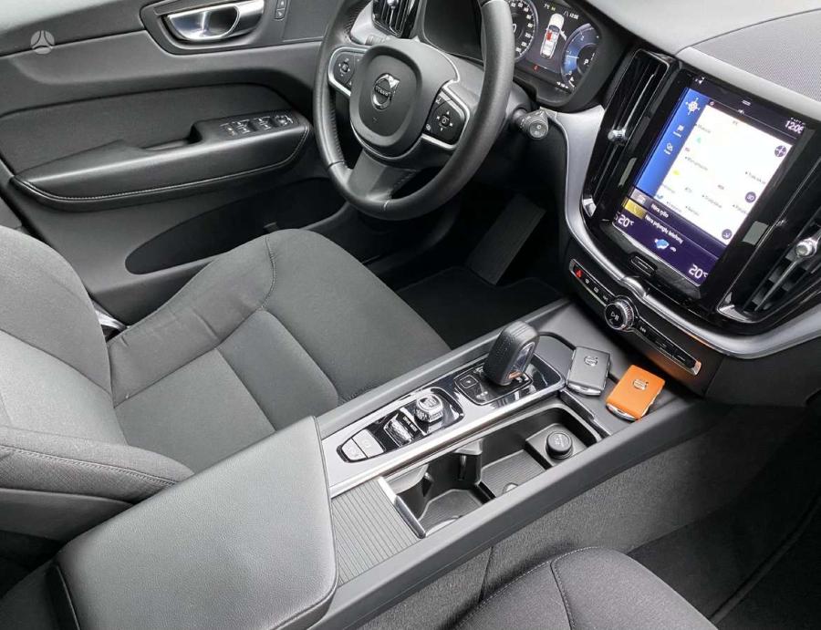Zils Volvo XC60 2021 Marijampole, ar dzinēja tilpumu 1.97 L un nobraukumu 112 tūkst. km par 25499 €, foto 26 vietnē AUTOMOTO.COM.LV