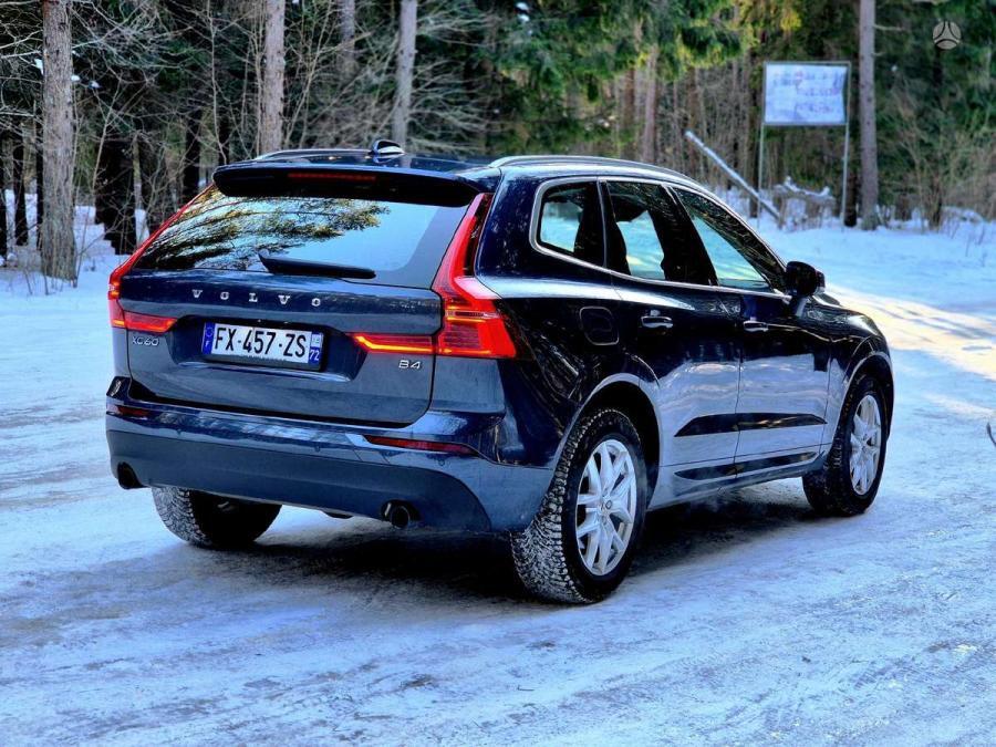 Blue Volvo XC60 2021 in Vilnius, with an engine capacity of 1.97 L and mileage of 222 thousand km for 21300 €, photo 8 on AUTOMOTO.COM.LV