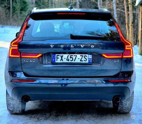 Blue Volvo XC60 2021 in Vilnius, with an engine capacity of 1.97 L and mileage of 222 thousand km for 21300 €, photo 9 on AUTOMOTO.COM.LV