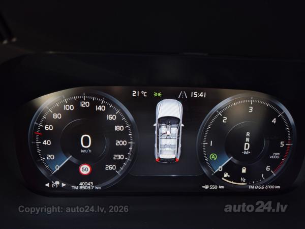 Zils Volvo XC60 2021 Tartu, ar dzinēja tilpumu 2.00 L un nobraukumu 40 tūkst. km par 36790 €, foto 9 vietnē AUTOMOTO.COM.LV