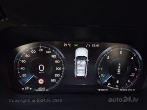 Blue Volvo XC60 2021 in Tartu, with an engine capacity of 2.00 L and mileage of 40 thousand km for 36790 €, photo 10 on AUTOMOTO.COM.LV
