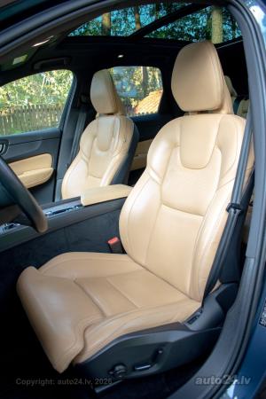 Zils Volvo XC60 2021 Tallina, ar dzinēja tilpumu 2.00 L un nobraukumu 128 tūkst. km par 41490 €, foto 11 vietnē AUTOMOTO.COM.LV