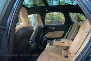 Zils Volvo XC60 2021 Tallina, ar dzinēja tilpumu 2.00 L un nobraukumu 128 tūkst. km par 41490 €, foto 13 vietnē AUTOMOTO.COM.LV