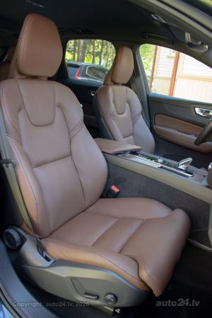 Blue Volvo XC60 2021 in Tallinn, with an engine capacity of 2.00 L and mileage of 70 thousand km for 37900 €, photo 12 on AUTOMOTO.COM.LV