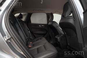 Zils Volvo XC60 2021 Jelgava, ar dzinēja tilpumu 2.00 L un nobraukumu 195 tūkst. km par 24000 €, foto 13 vietnē AUTOMOTO.COM.LV