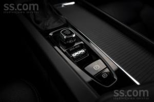 Zils Volvo XC60 2021 Jelgava, ar dzinēja tilpumu 2.00 L un nobraukumu 195 tūkst. km par 24000 €, foto 20 vietnē AUTOMOTO.COM.LV