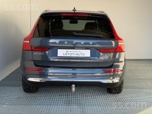 Blue Volvo XC60 2021 in Riga, with an engine capacity of 2.00 L and mileage of 121 thousand km for 33990 €, photo 5 on AUTOMOTO.COM.LV