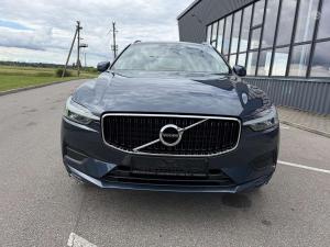 Blue Volvo XC60 2021 in Siauliai, with an engine capacity of 2.00 L and mileage of 250 thousand km for 18950 €, photo 3 on AUTOMOTO.COM.LV