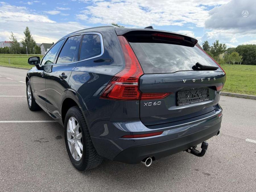 Blue Volvo XC60 2021 in Siauliai, with an engine capacity of 2.00 L and mileage of 250 thousand km for 18950 €, photo 9 on AUTOMOTO.COM.LV