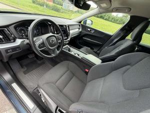 Blue Volvo XC60 2021 in Siauliai, with an engine capacity of 2.00 L and mileage of 250 thousand km for 18950 €, photo 11 on AUTOMOTO.COM.LV