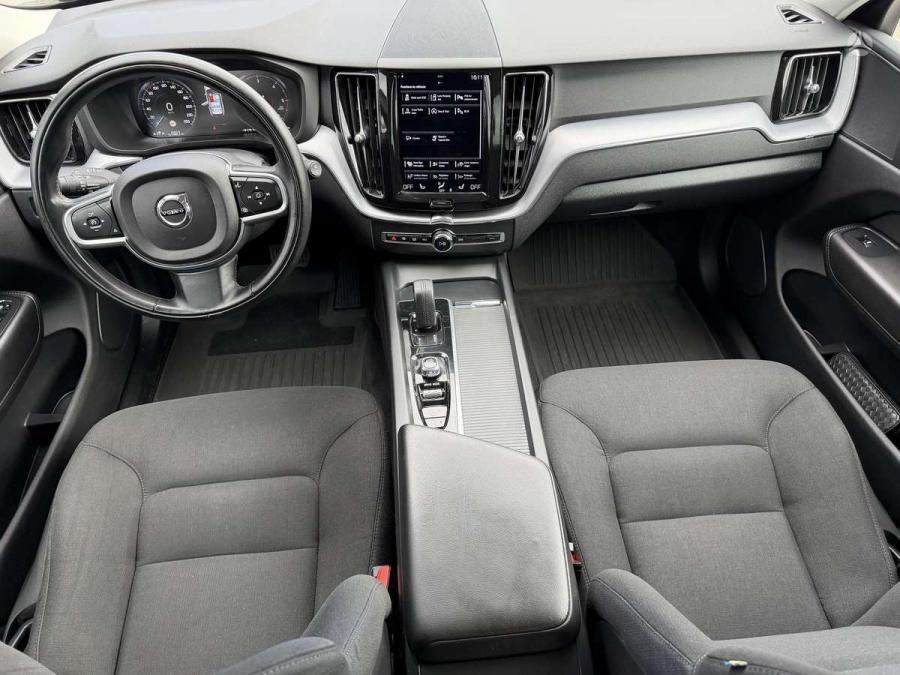 Blue Volvo XC60 2021 in Siauliai, with an engine capacity of 2.00 L and mileage of 250 thousand km for 18950 €, photo 14 on AUTOMOTO.COM.LV