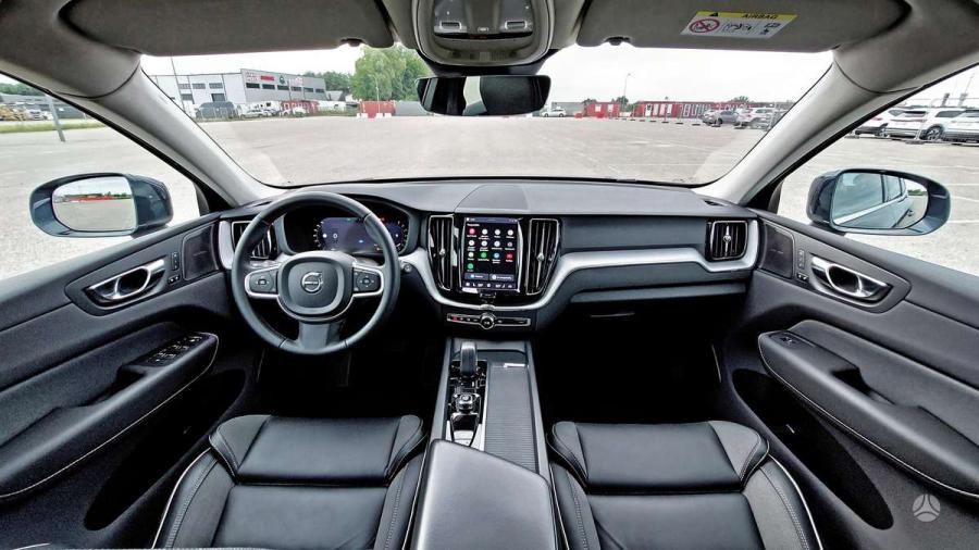 Blue Volvo XC60 2021 in Vilnius, with an engine capacity of 1.97 L and mileage of 83 thousand km for 26990 €, photo 15 on AUTOMOTO.COM.LV