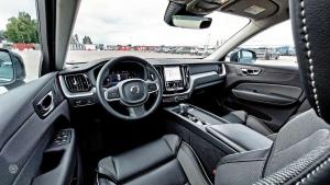 Blue Volvo XC60 2021 in Vilnius, with an engine capacity of 1.97 L and mileage of 83 thousand km for 26990 €, photo 20 on AUTOMOTO.COM.LV