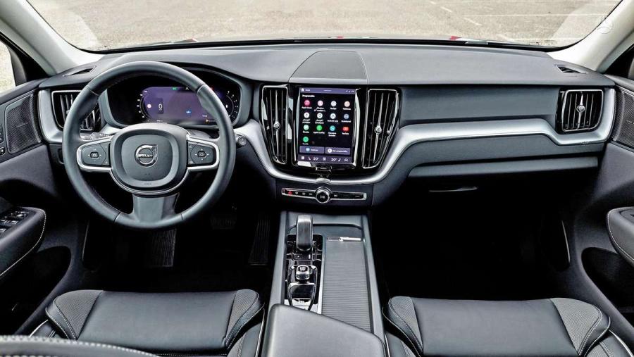 Blue Volvo XC60 2021 in Vilnius, with an engine capacity of 1.97 L and mileage of 83 thousand km for 26990 €, photo 27 on AUTOMOTO.COM.LV