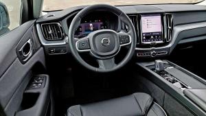 Blue Volvo XC60 2021 in Vilnius, with an engine capacity of 1.97 L and mileage of 83 thousand km for 26990 €, photo 34 on AUTOMOTO.COM.LV