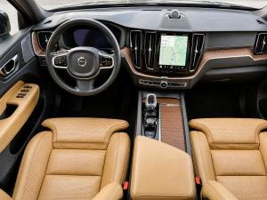 Blue Volvo XC60 2021 in Vilnius, with an engine capacity of 1.97 L and mileage of 165 thousand km for 29750 €, photo 11 on AUTOMOTO.COM.LV