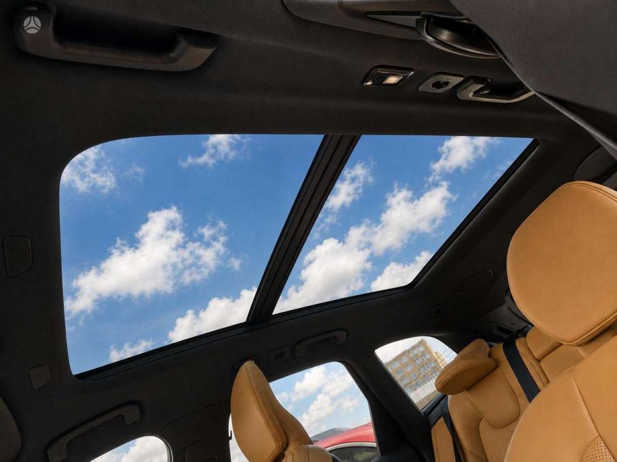 Blue Volvo XC60 2021 in Vilnius, with an engine capacity of 1.97 L and mileage of 165 thousand km for 29750 €, photo 53 on AUTOMOTO.COM.LV