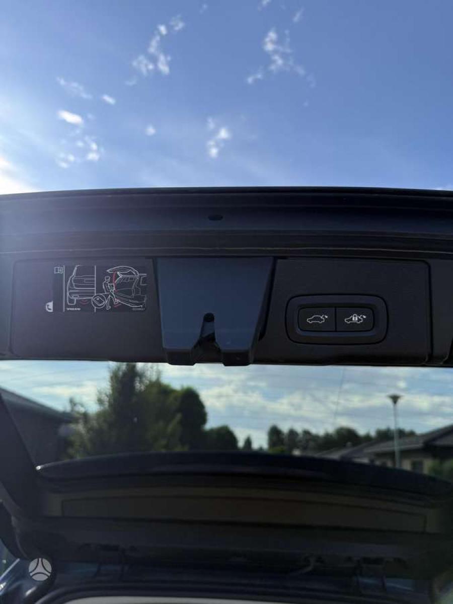 Zils Volvo XC60 2021 Kauņa, ar dzinēja tilpumu 2.00 L un nobraukumu 91 tūkst. km par 29900 €, foto 22 vietnē AUTOMOTO.COM.LV